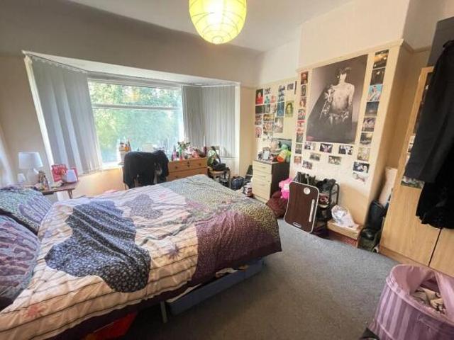 4 bedroom house of multiple occupation for rent in Sherwood Street, Manchester, Greater Manchester, M14