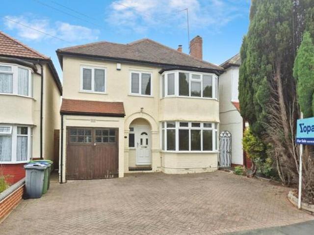 4 Bedroom House Oldbury Sandwell 98278222