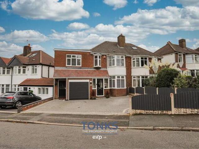 4 Bedroom House Oldbury Sandwell LS101678676