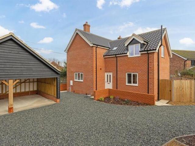 4 Bedroom House Ormesby Ormesby LS101677955