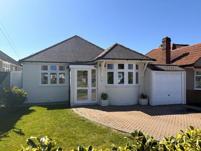 4 Bedroom House Orpington Greater London LS101892281