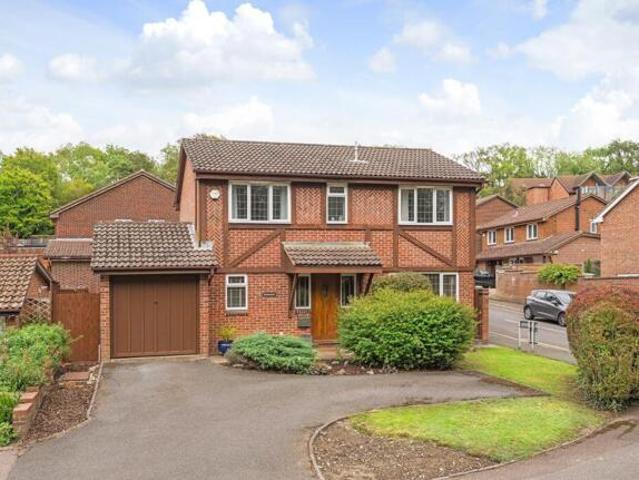 4 Bedroom House Orpington Kent 100023923