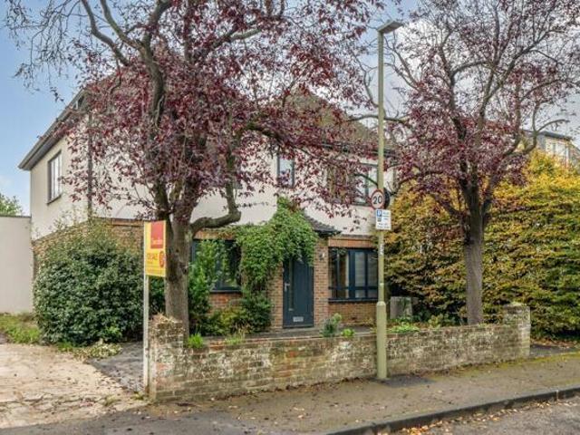 4 Bedroom House Oxford Oxfordshire LS101996208