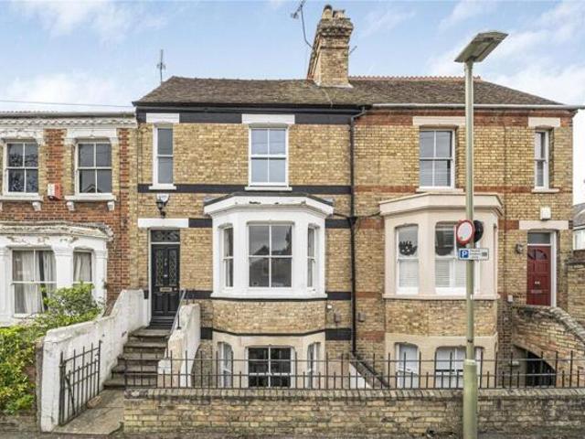 4 Bedroom House Oxford Oxfordshire LS98718322