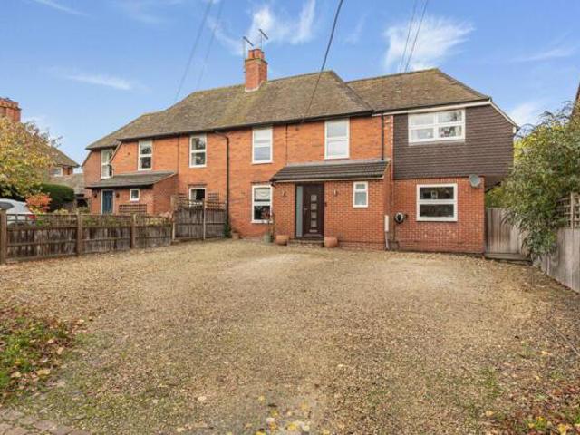 4 Bedroom House Oxfordshire Oxfordshire 98930198