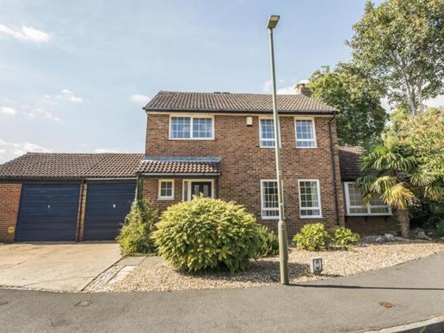 4 Bedroom House Oxfordshire Oxfordshire LS100579080
