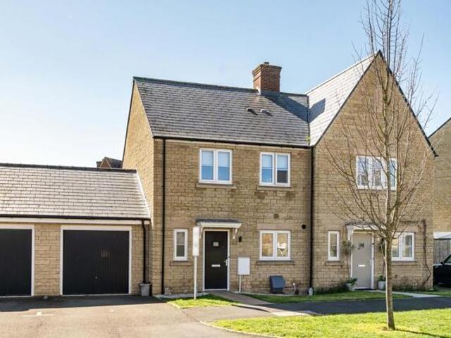 4 Bedroom House Oxfordshire Oxfordshire LS101168534