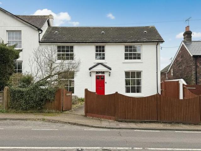 4 Bedroom House Lower Beeding West Sussex LS101676781