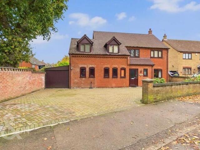 4 Bedroom House Loddon Loddon 100342811