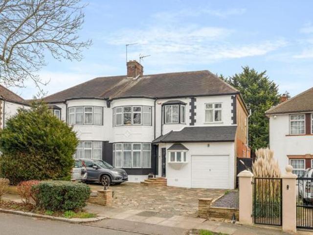 4 Bedroom House London Greater London LS100132535