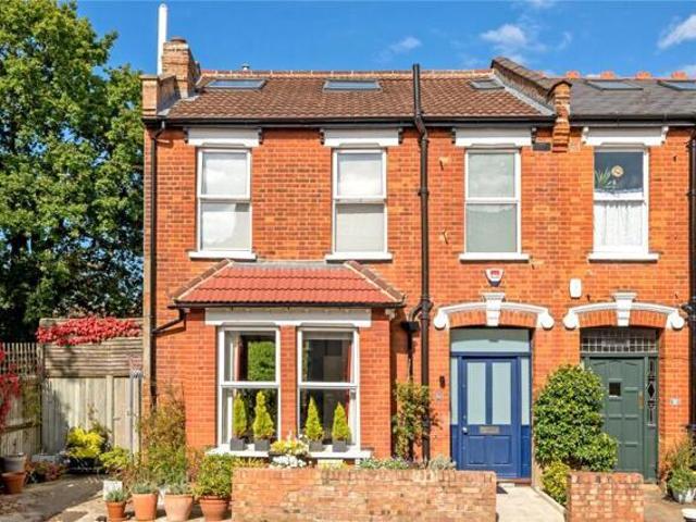 4 Bedroom House London Greater London LS100503153
