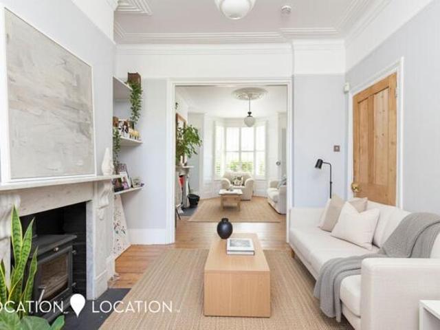 4 Bedroom House London Greater London LS100614883