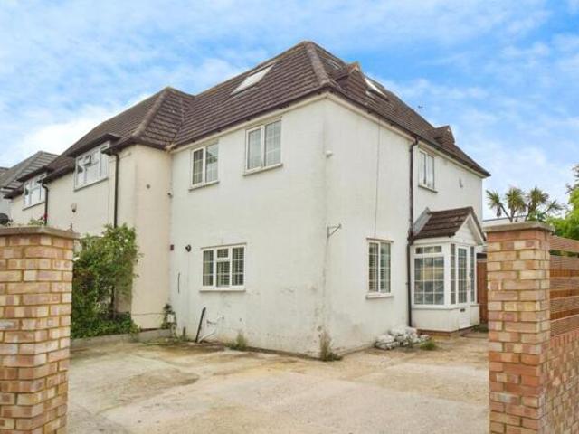 4 Bedroom House London Greater London LS100648905