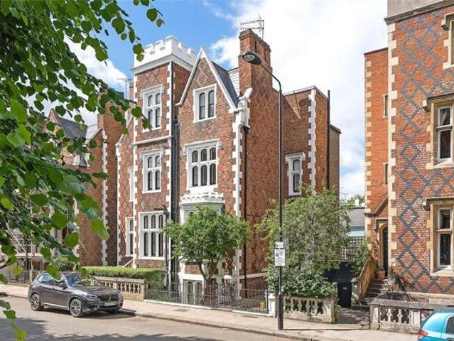 4 Bedroom House London Greater London LS101168220