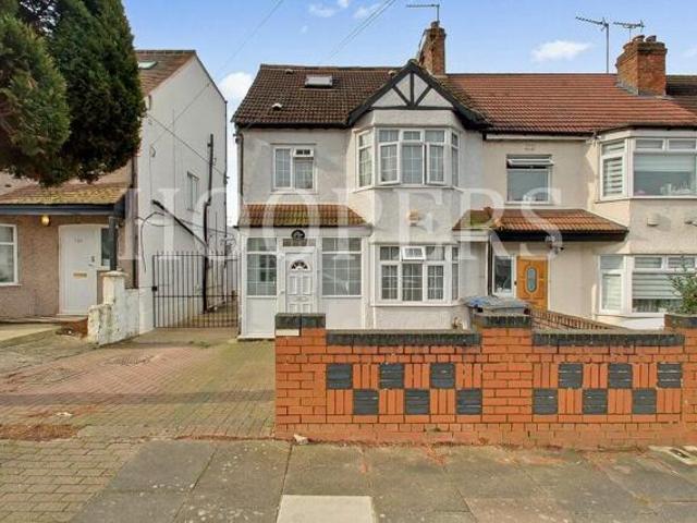 4 Bedroom House London Greater London LS101351863