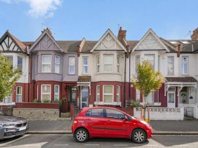 4 Bedroom House London Greater London LS98864716
