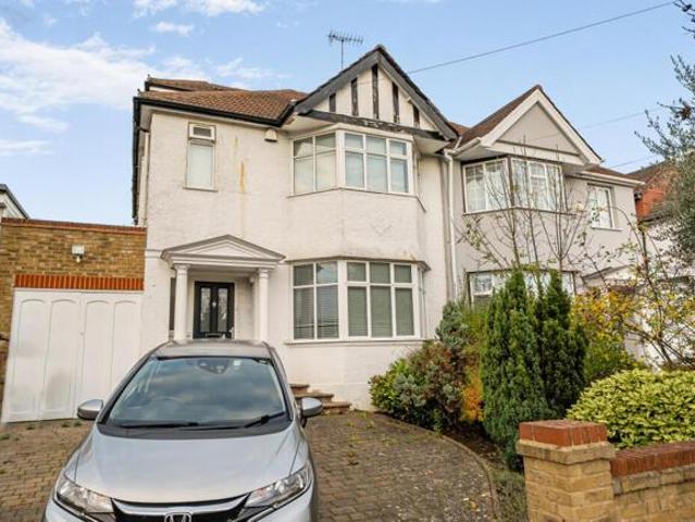 4 Bedroom House London Greater London 100096688