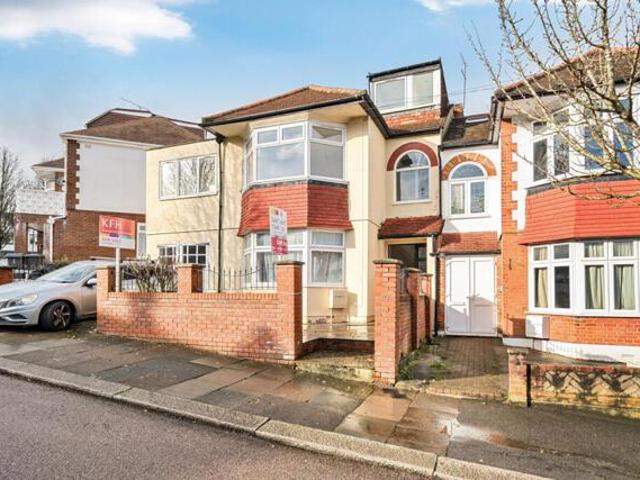4 Bedroom House London Greater London 101025874