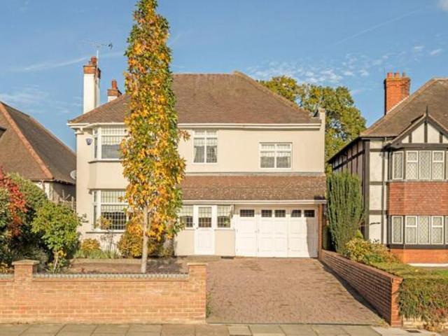 4 Bedroom House London Greater London 98648840