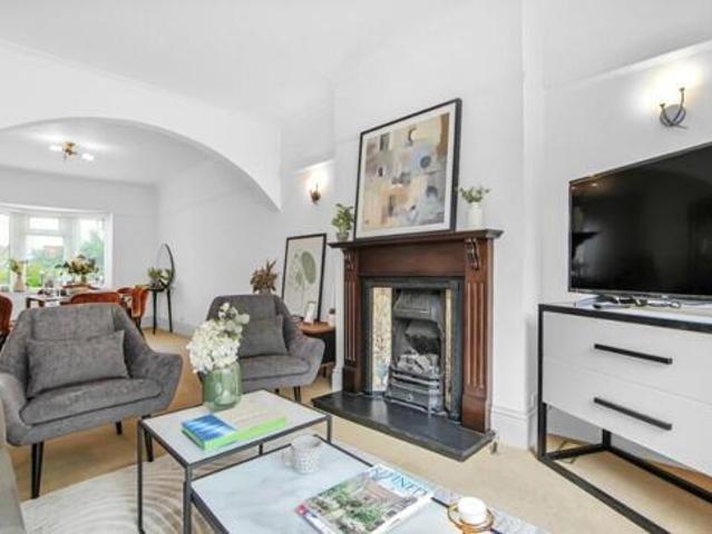 4 Bedroom House London Greater London 99608183