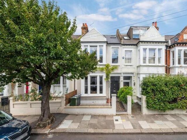 4 Bedroom House London London 99952078
