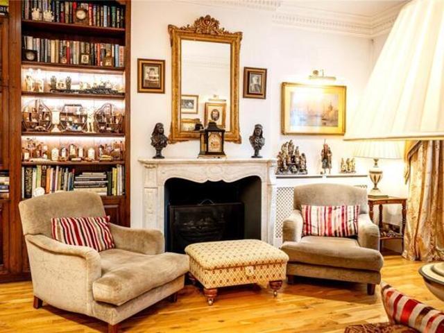4 Bedroom House London London 103486185