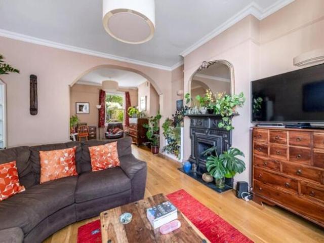 4 Bedroom House Londres Greater London 98386974