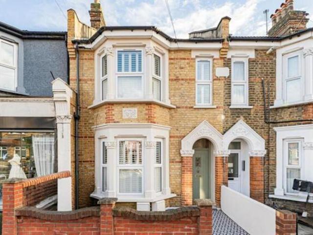 4 Bedroom House Londres Greater London LS100503150