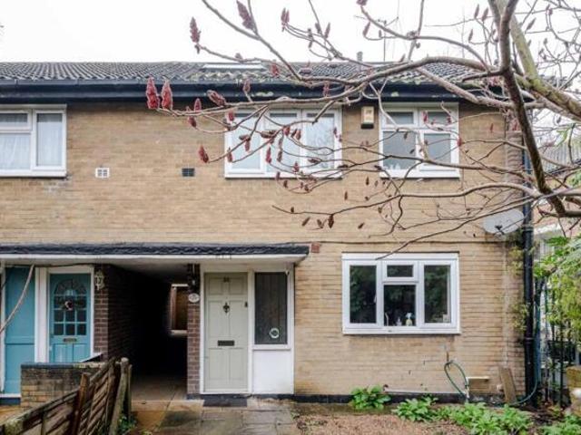 4 Bedroom House Londres Greater London LS100987745