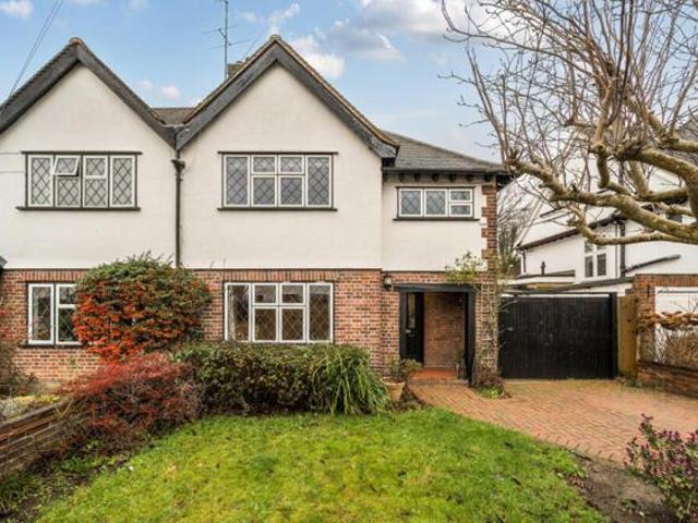 4 Bedroom House Londres Greater London LS98649086