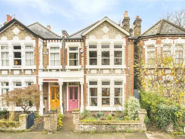 4 Bedroom House Londres Greater London LS99290138