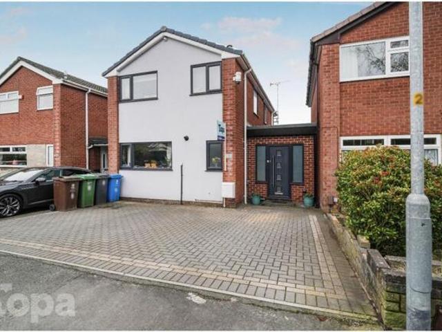 4 Bedroom House Lancs Oldham LS99475933