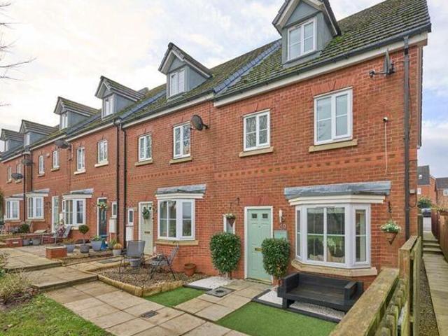 4 Bedroom House Lancs Lancashire 98062442
