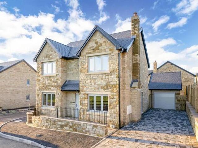 4 Bedroom House Lancs Lancashire 98718221