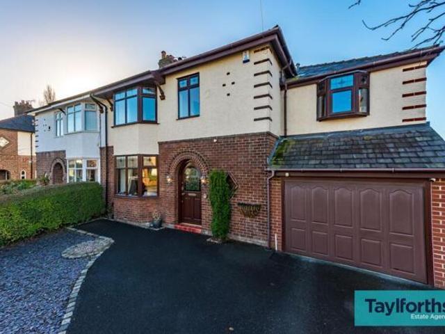 4 Bedroom House Lancs Lancashire 99237008