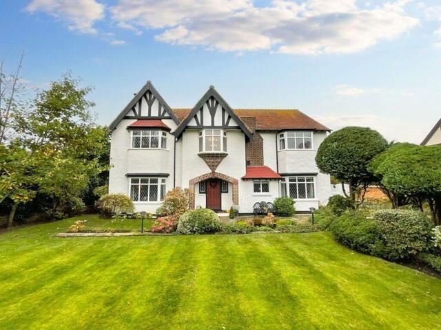 4 Bedroom House Lancs Lancashire 100644561