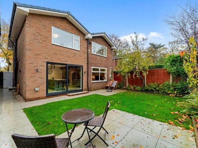 4 Bedroom House Lancs Lancashire 100685236