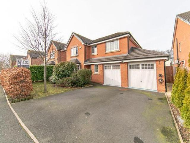 4 Bedroom House Lancs Lancashire 101059919