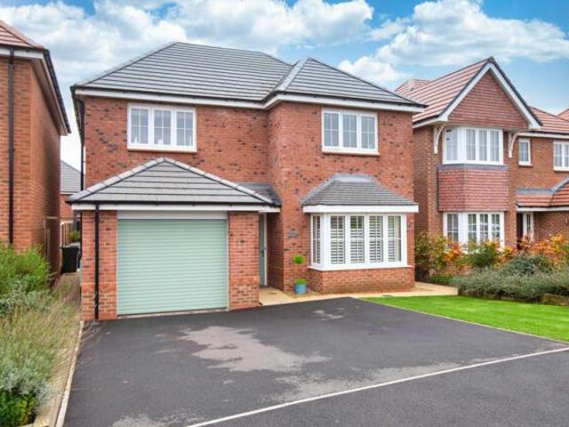 4 Bedroom House Lancs Lancashire LS99290582