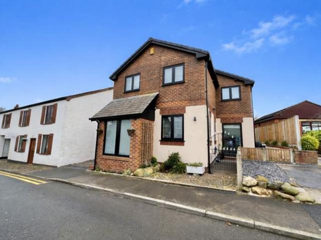 4 Bedroom House Lancs Lancashire LS99436792