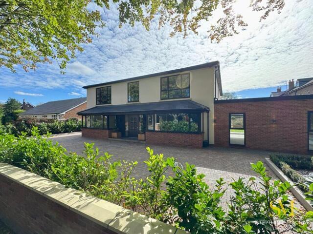 4 Bedroom House Lancs Sefton LS100456350