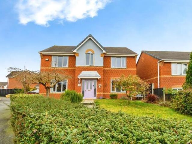 4 Bedroom House Lancs Wigan 99344882