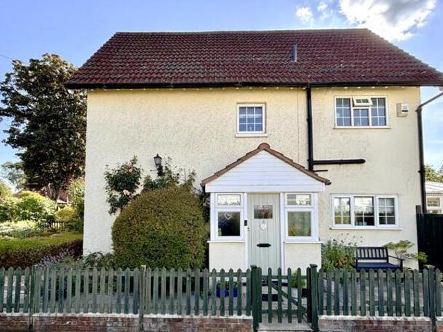 4 Bedroom House Letchworth Hertfordshire 98864795