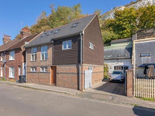 4 Bedroom House Lewes East Sussex 100398425