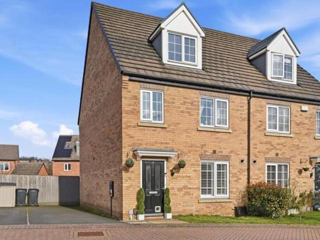 4 Bedroom House Leeds Leeds 100733576