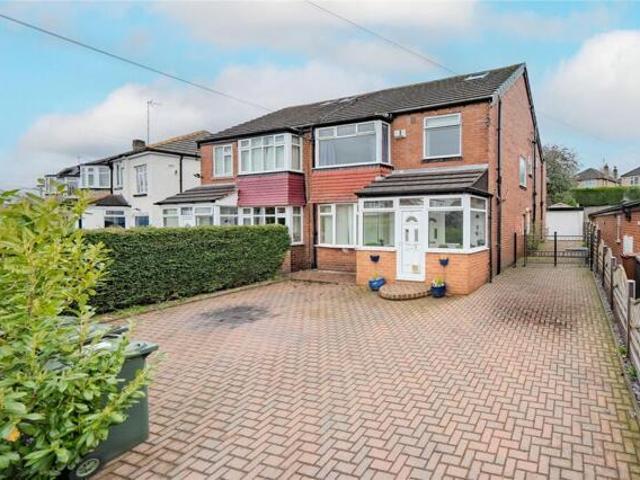 4 Bedroom House Leeds West Yorkshire 101316058