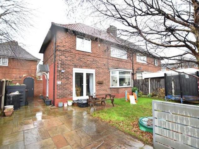 4 Bedroom House Leeds West Yorkshire 98834698