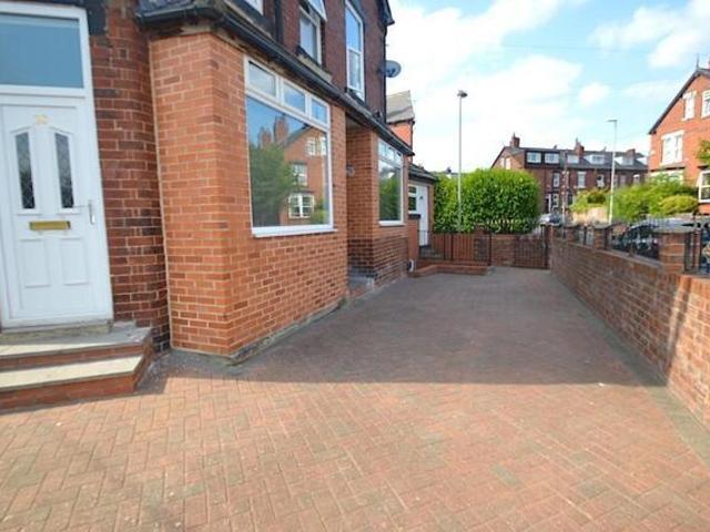 4 Bedroom House Leeds West Yorkshire 99835126
