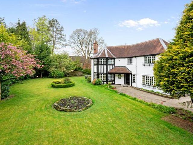 4 Bedroom House Leek Staffordshire LS101676075