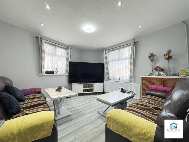 4 Bedroom House Leicester Leicester LS99608573